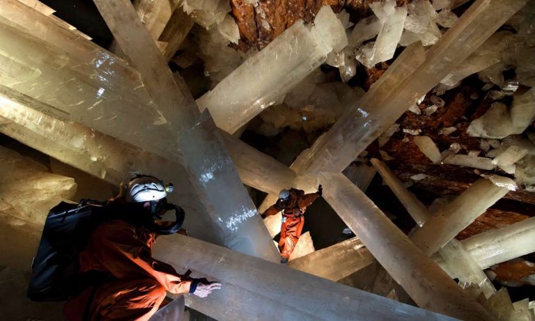 Cave of Crystals "Giant Crystal Cave" | Geology Page