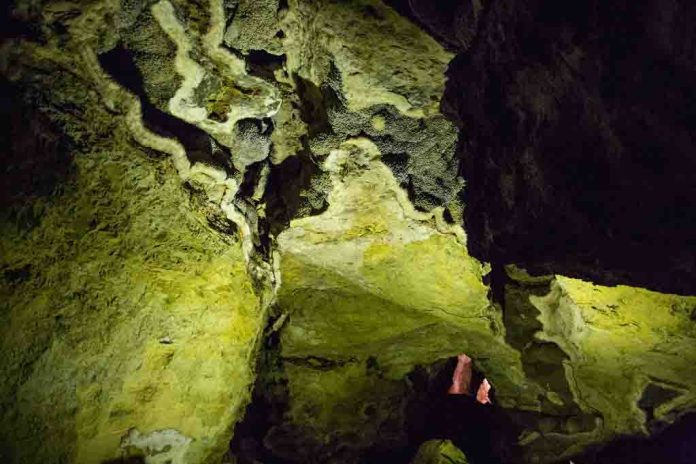 Jewel Cave National Monument | Geology Page