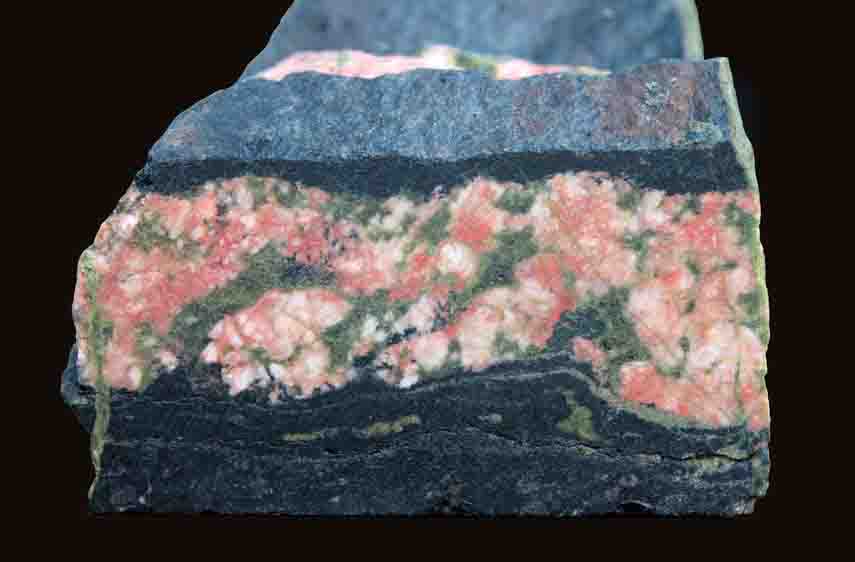 Meteorite bombardment likely to have created the Earth's oldest rocks ...