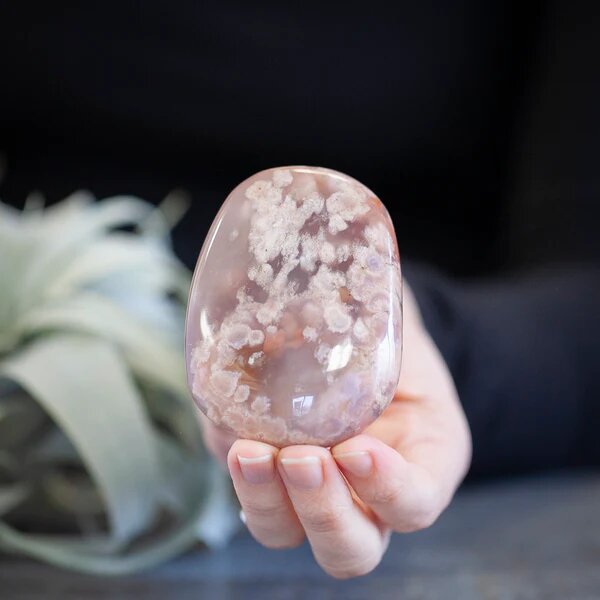 Exploring the Beauty and Mystery of Flower Agate | Geology Page